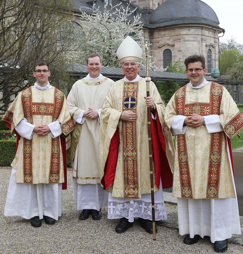 Bistum Fulda - Weihbischof Diez weihte zwei Priesteramtskandidaten zu Diakonen